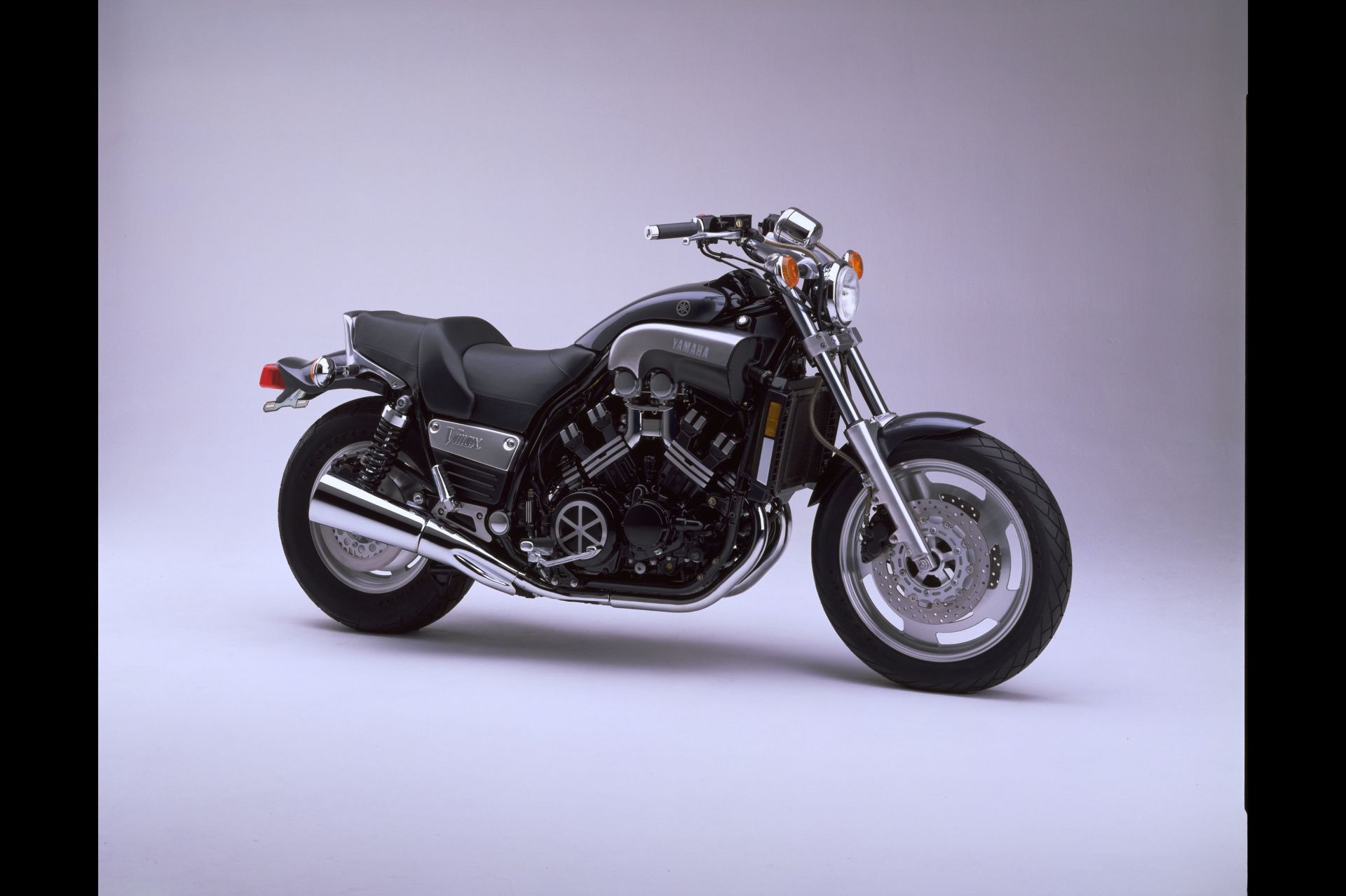 VMAX1200 - Product Library - Product Library | YAMAHA MOTOR CO., LTD.