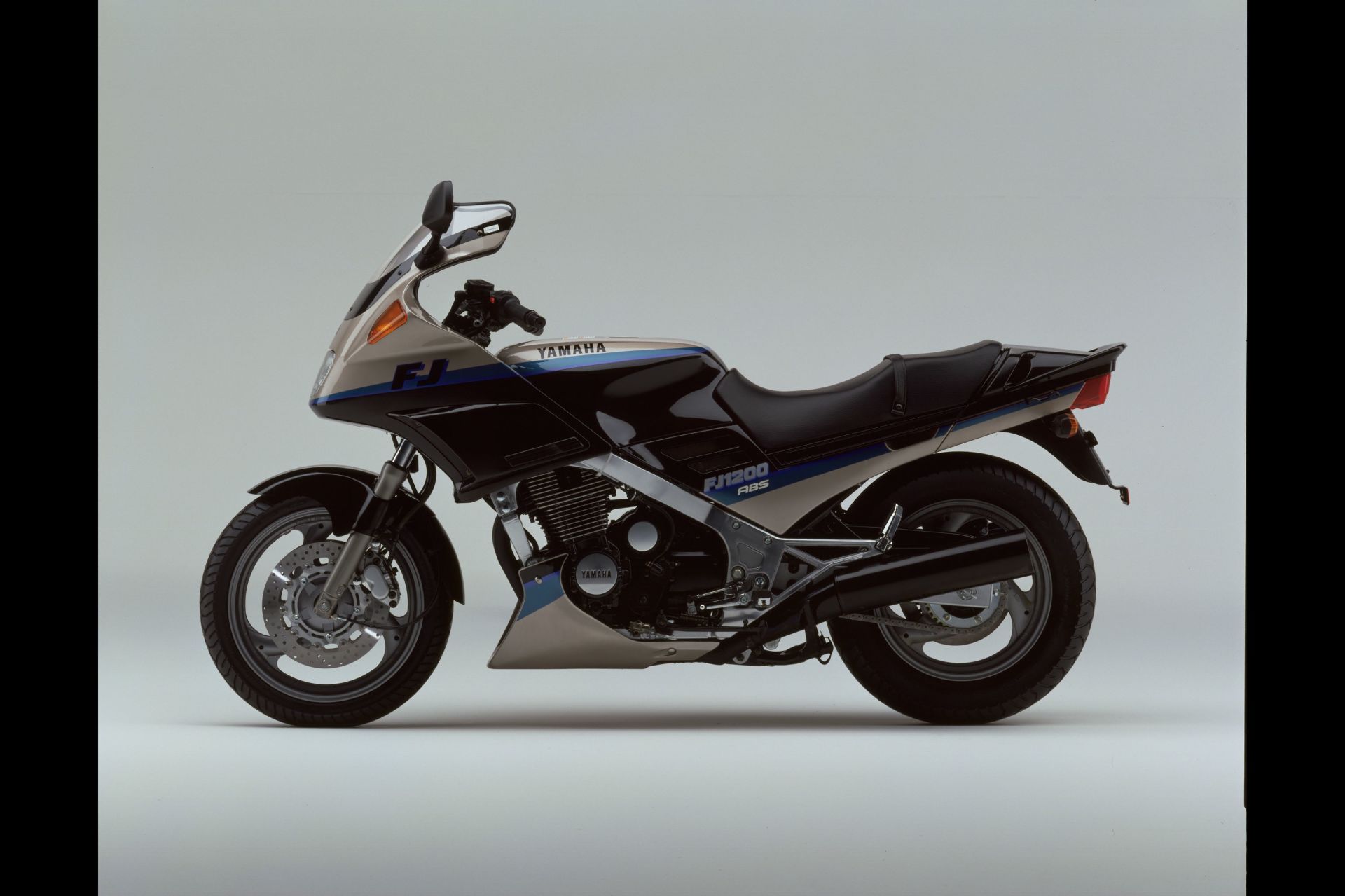 FJ1200A - Product Library - Product Library | YAMAHA MOTOR CO., LTD.