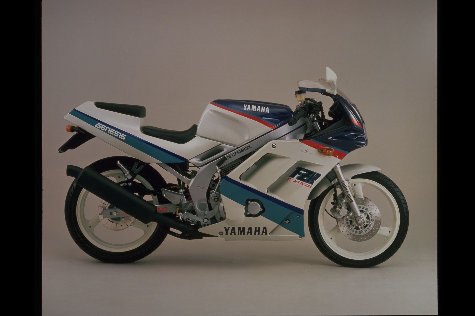 FZR150 - Product Library - Product Library | YAMAHA MOTOR CO., LTD.