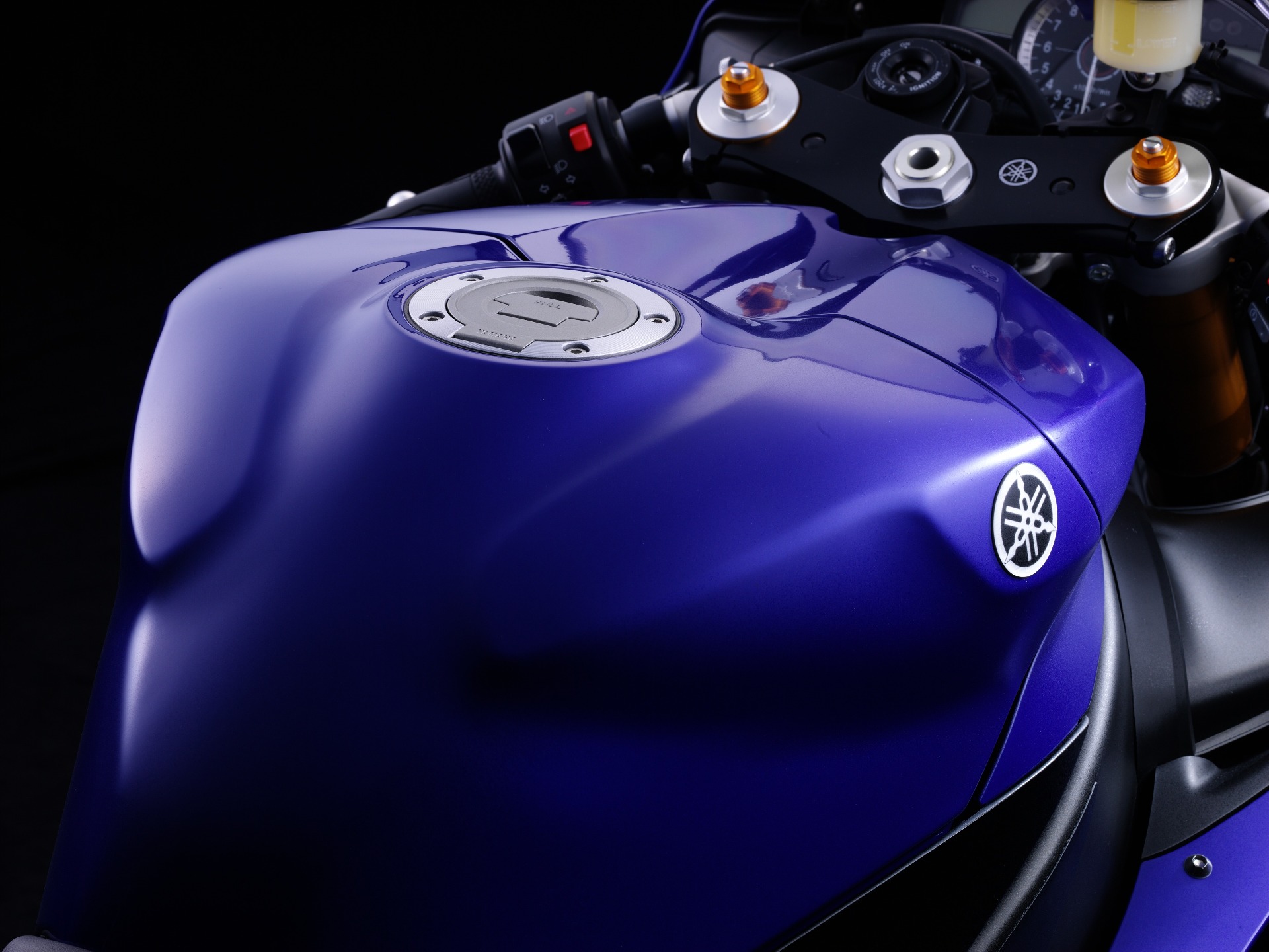 YZF-R1 - Product Library - Product Library | YAMAHA MOTOR CO., LTD.