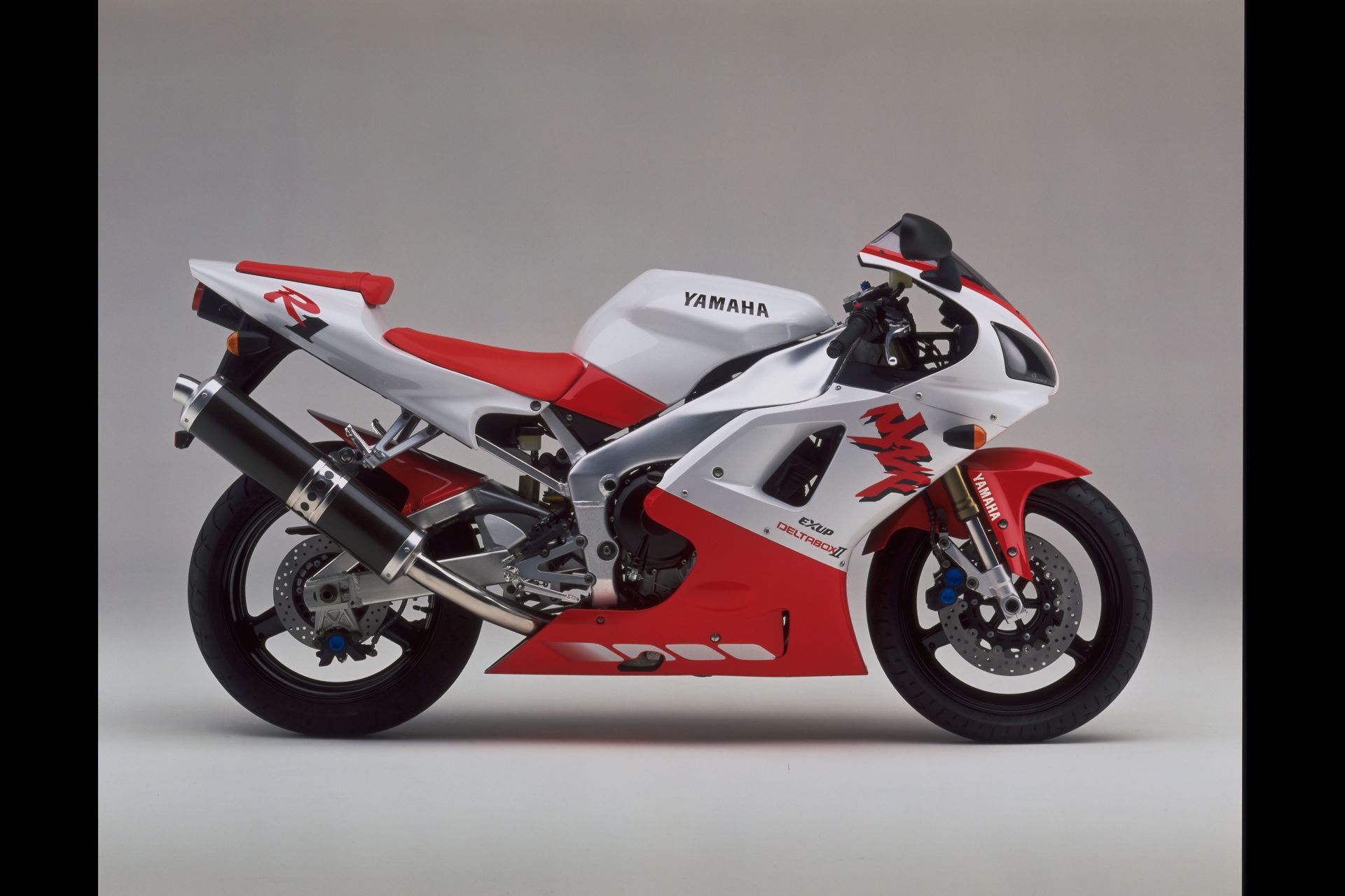 YZF-R1 - Product Library - Product Library | YAMAHA MOTOR CO., LTD.