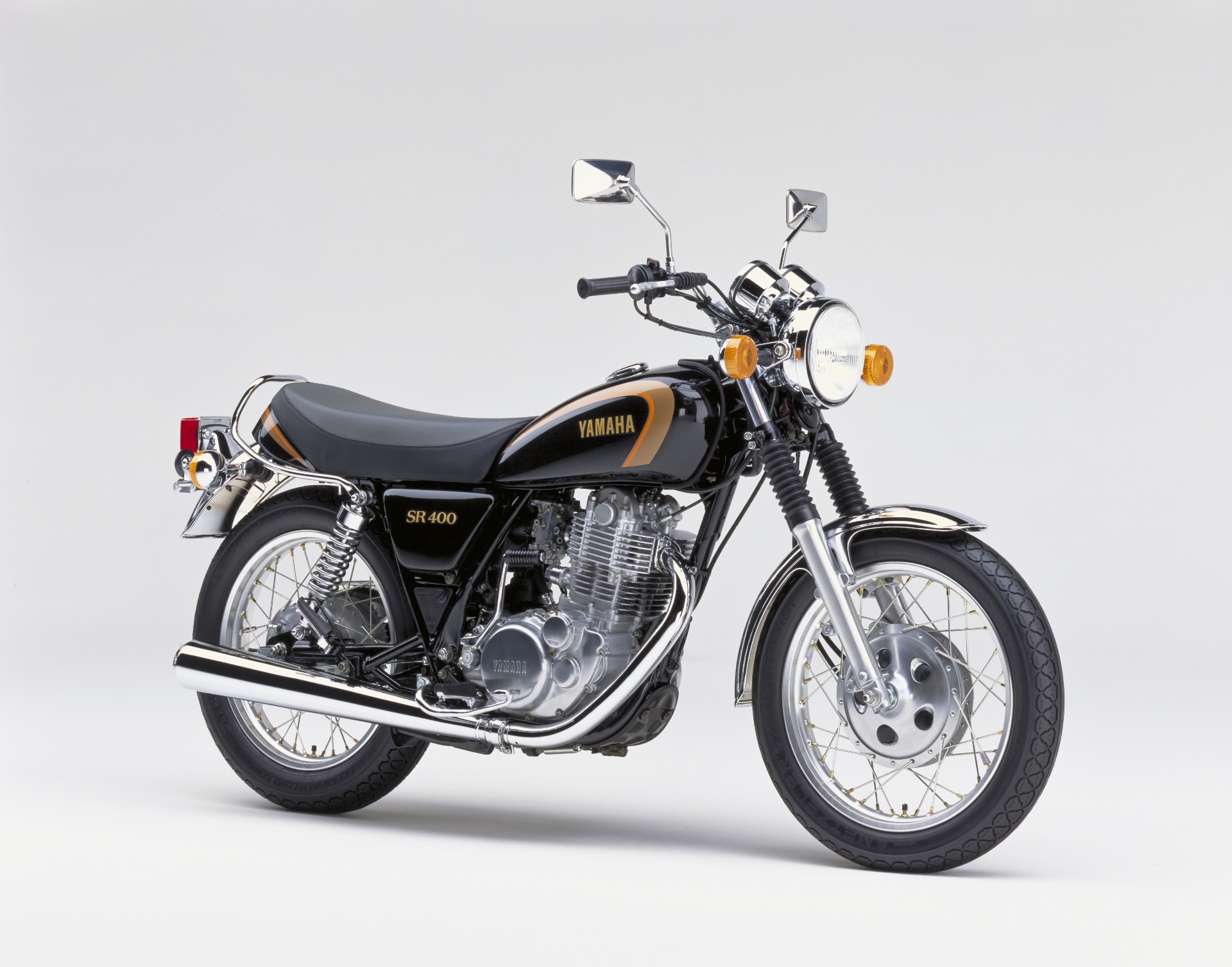 SR400 - Product Library - Product Library | YAMAHA MOTOR CO., LTD.