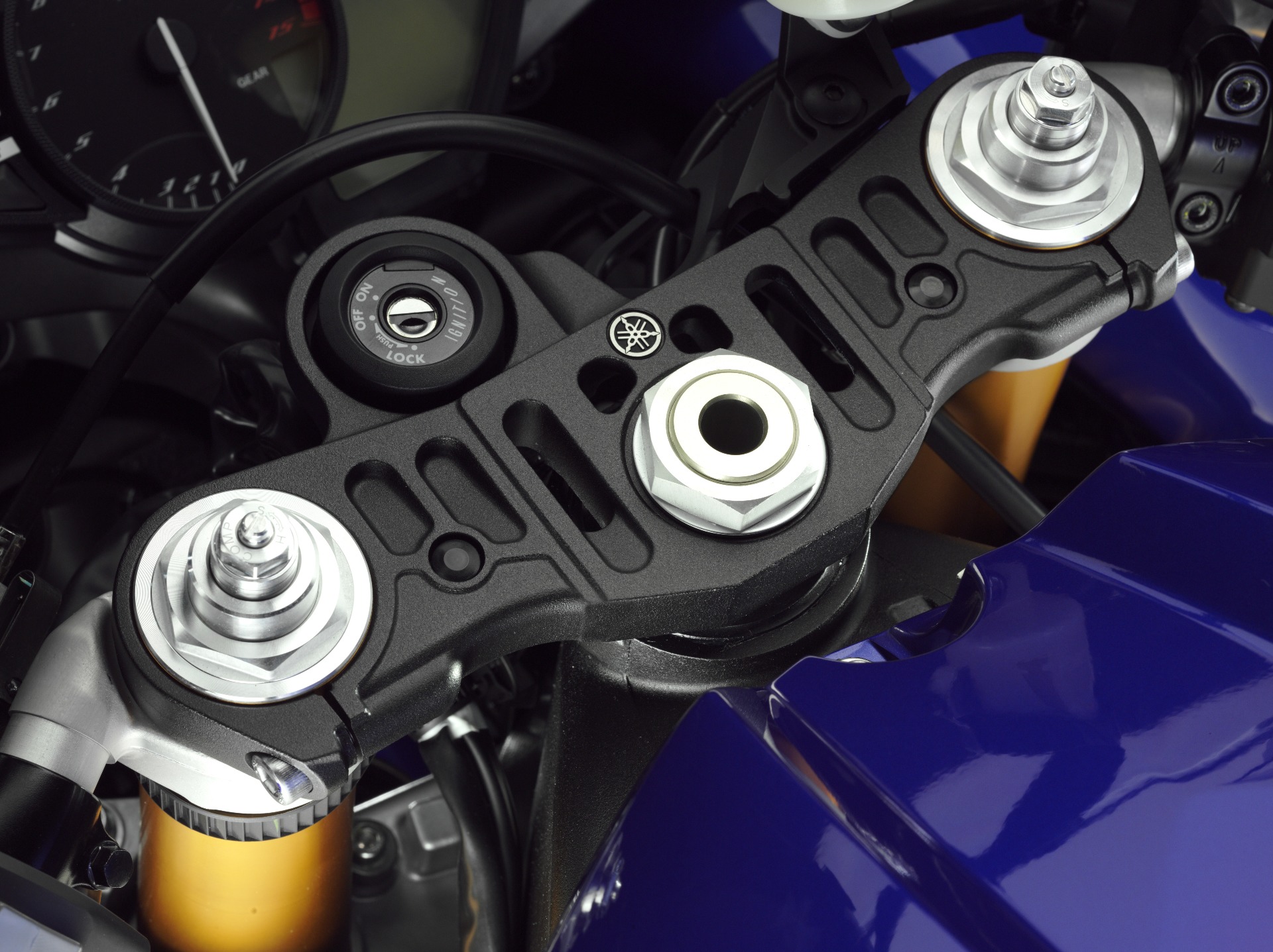 YZF-R1 - Product Library - Product Library | YAMAHA MOTOR CO., LTD.