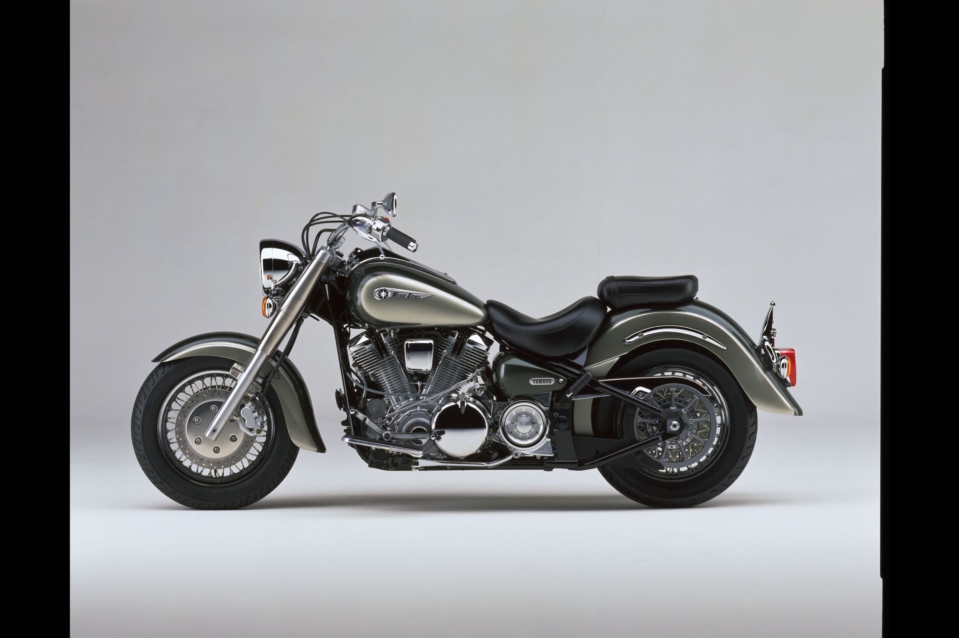 XV1600 - Product Library - Product Library | YAMAHA MOTOR CO., LTD.