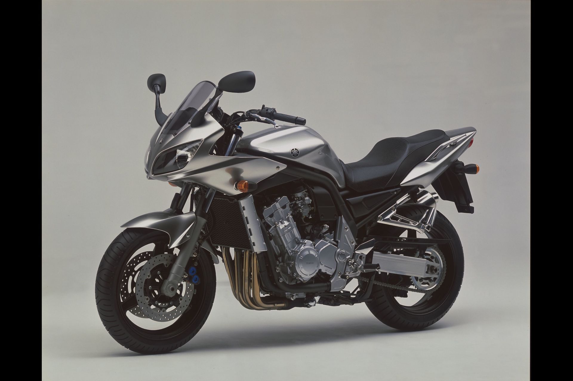 FZS1000 - Product Library - Product Library | YAMAHA MOTOR CO., LTD.