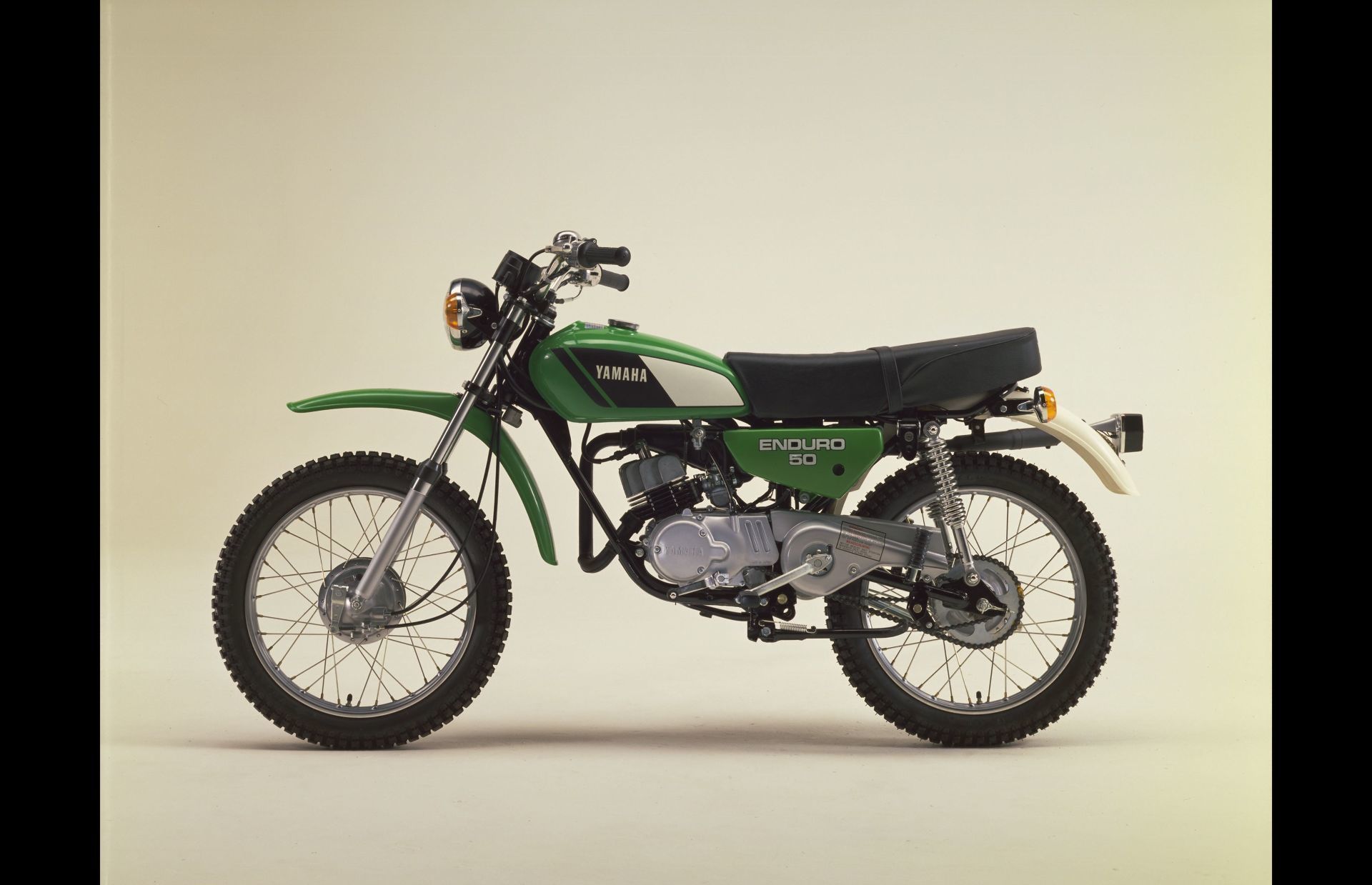 DT50 - Product Library - Product Library | YAMAHA MOTOR CO., LTD.