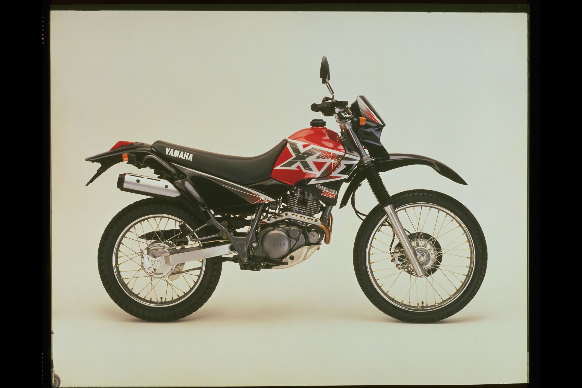XT225 - Product Library - Product Library | YAMAHA MOTOR CO., LTD.