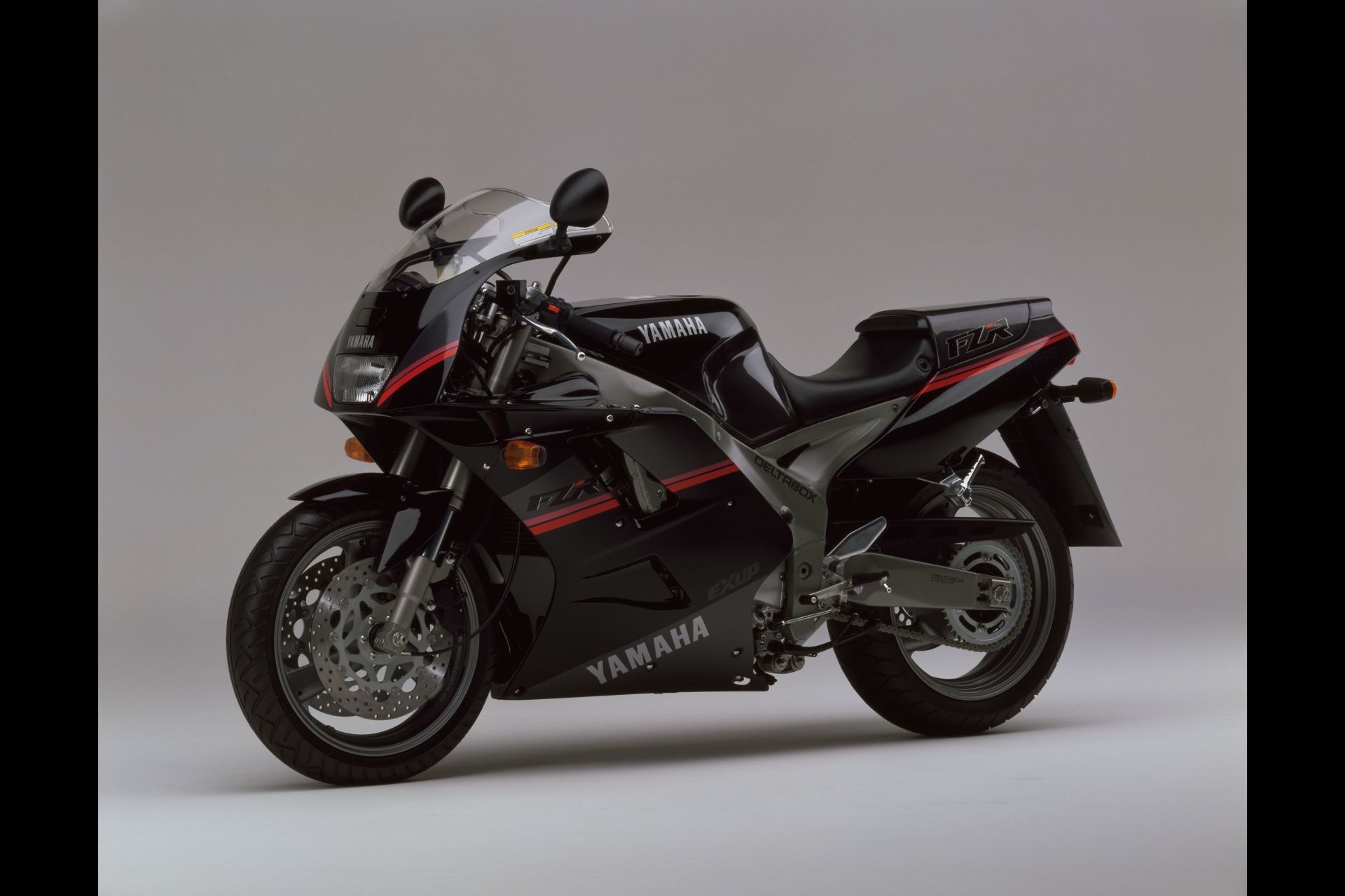 FZR1000 - Product Library - Product Library | YAMAHA MOTOR CO., LTD.