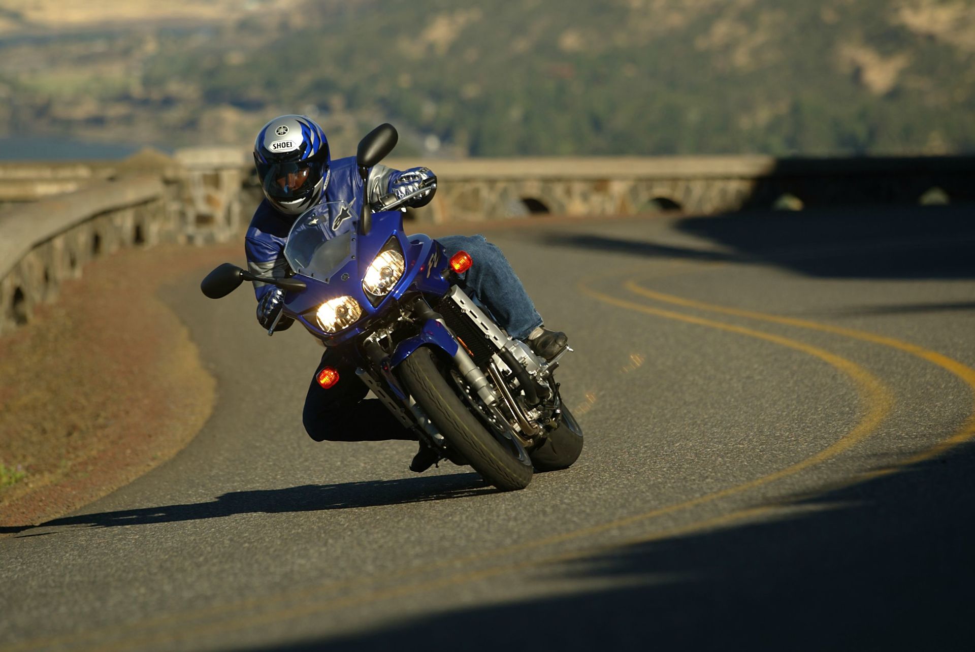 FZ1000 - Product Library - Product Library | YAMAHA MOTOR CO., LTD.