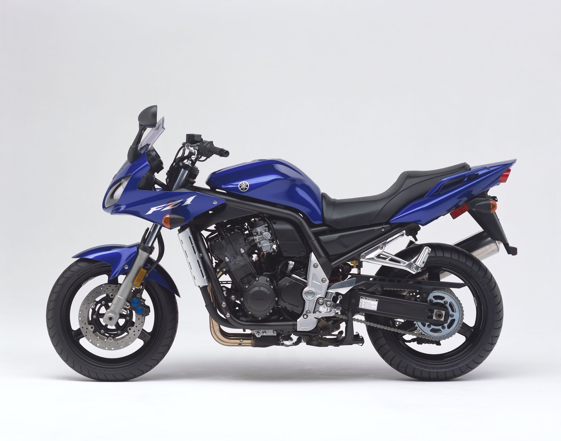 FZS1000 - Product Library - Product Library | YAMAHA MOTOR CO., LTD.
