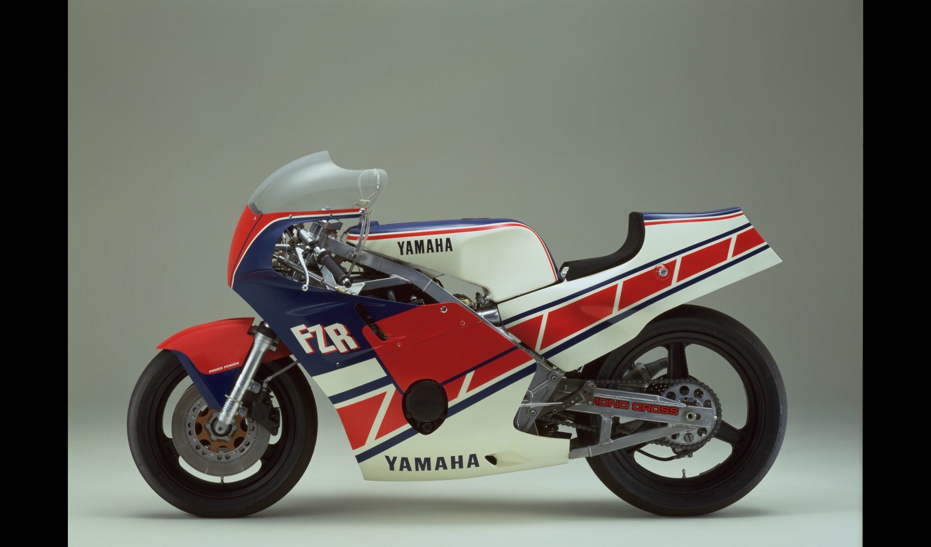 FZR400 - Product Library - Product Library | YAMAHA MOTOR CO., LTD.