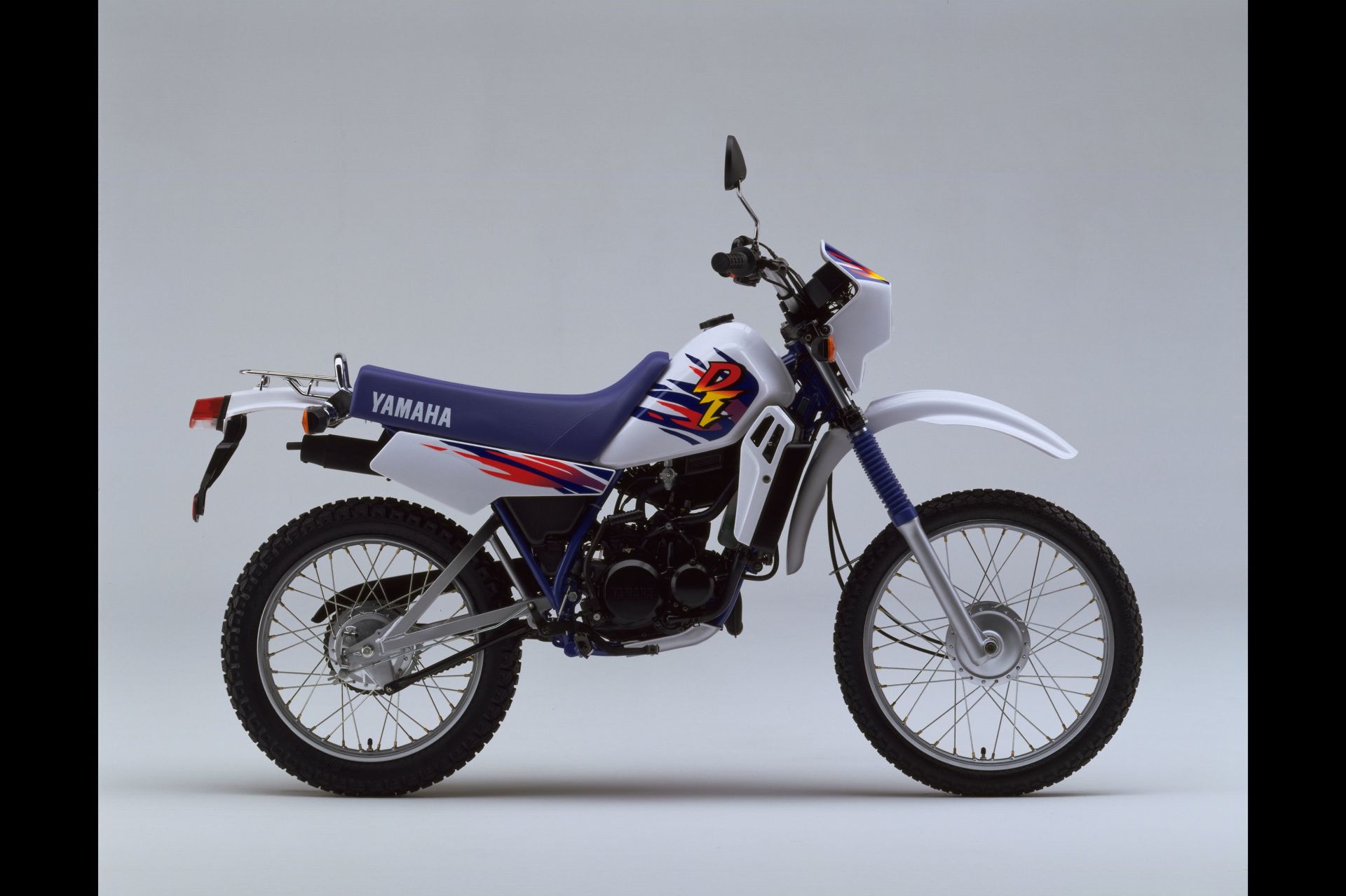 DT50 - Product Library - Product Library | YAMAHA MOTOR CO., LTD.
