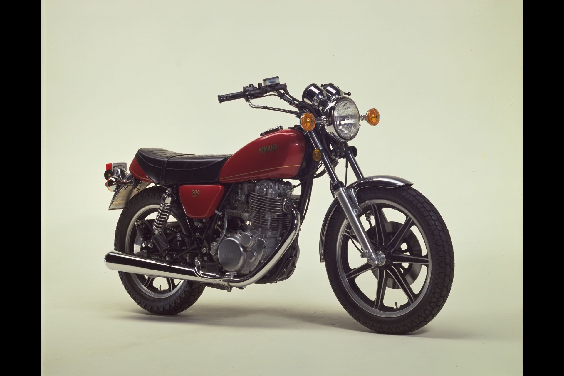 SR500 - Product Library - Product Library | YAMAHA MOTOR CO., LTD.