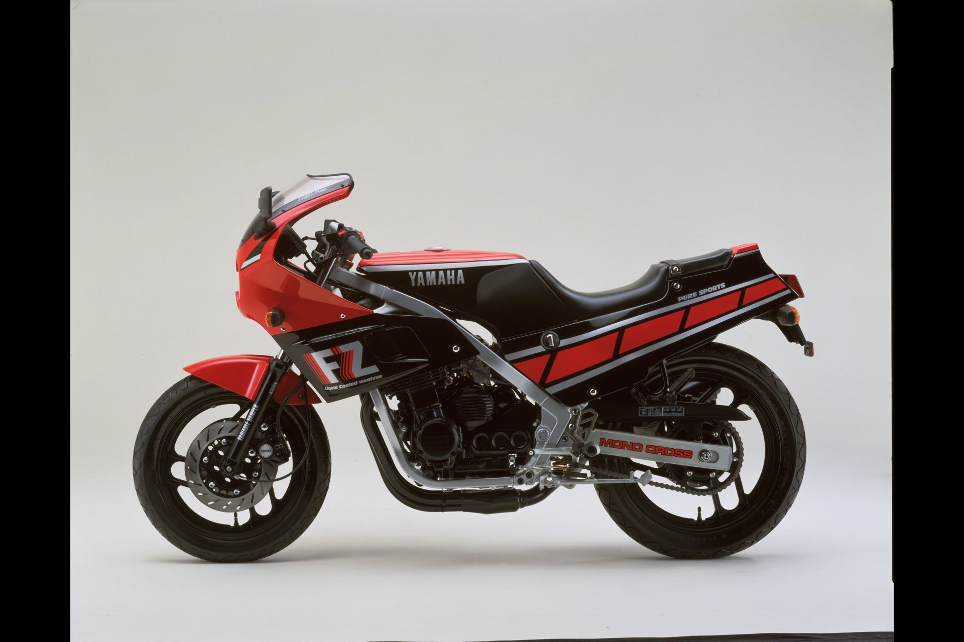 FZ400R - Product Library - Product Library | YAMAHA MOTOR CO., LTD.