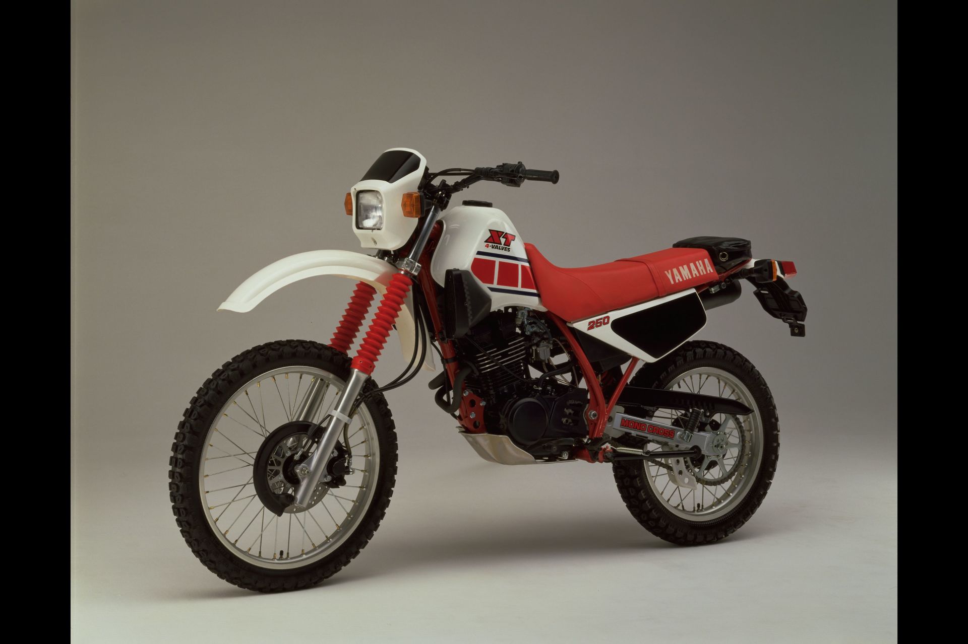 XT250T - Product Library - Product Library | YAMAHA MOTOR CO., LTD.
