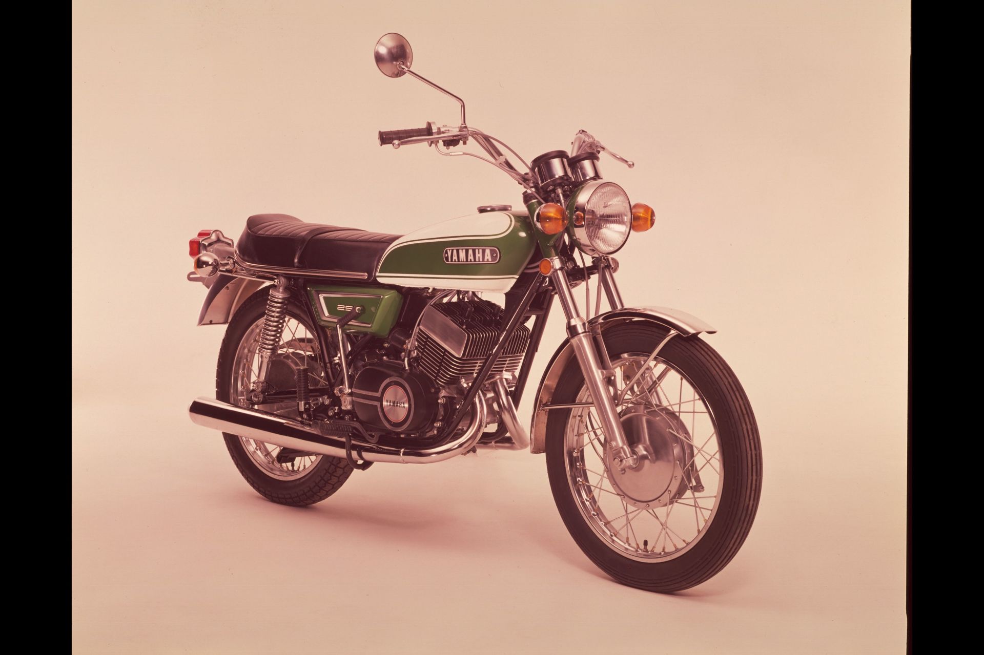 DX250 - Product Library - Product Library | YAMAHA MOTOR CO., LTD.